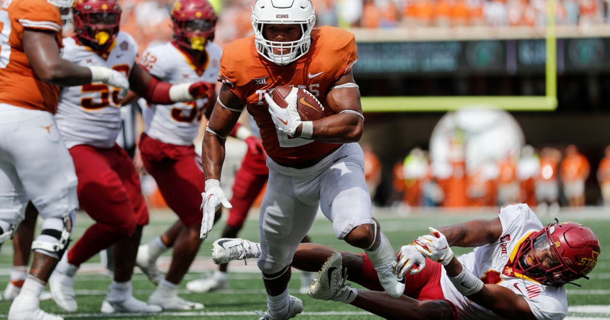 No. 22 Texas rallies in 4th quarter to beat Iowa State 24-21 | FOX 7 Austin