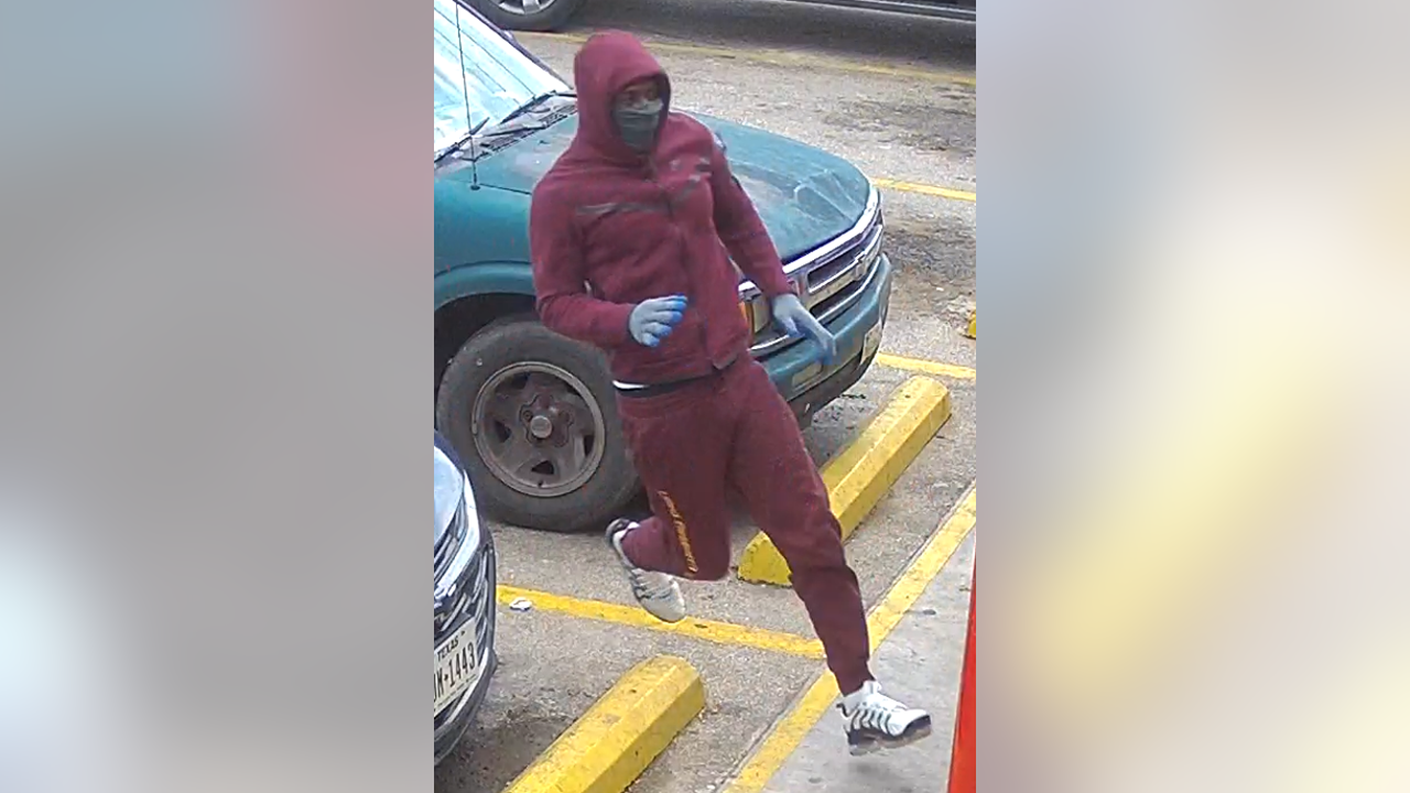 Police Searching For 3 Suspects Involved In Jugging Robbery At South