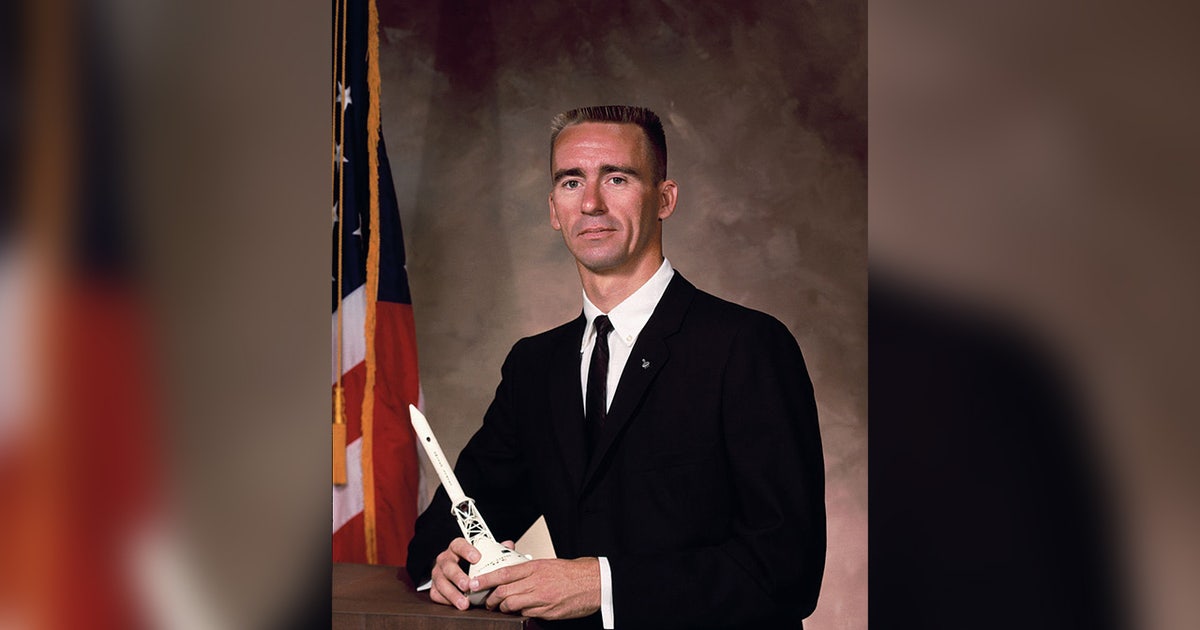 Walter Cunningham, last surviving astronaut from 1968 Apollo 7 mission ...