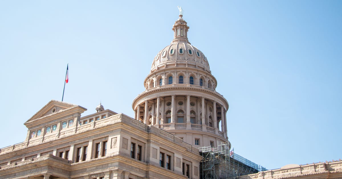 Four protesters arrested after refusing to leave Texas Capitol building ...