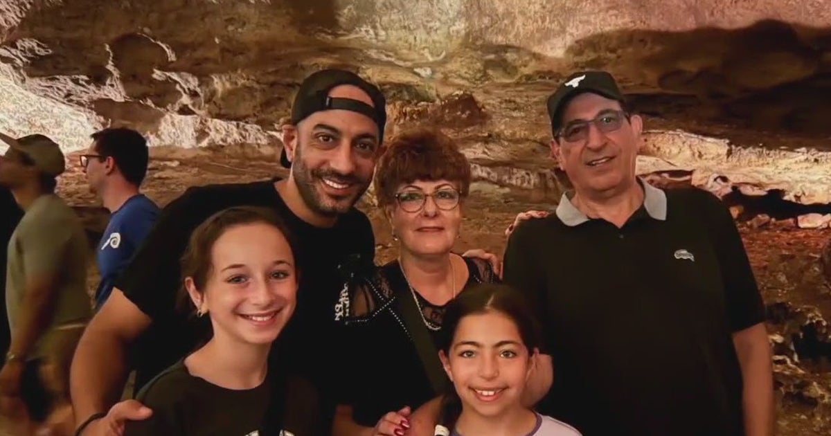 Israel-Hamas war: Central Texas families worry, grieve for loved ones ...