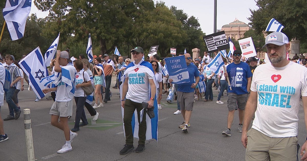 Supporters of Israel gather outside Texas State Capitol | FOX 7 Austin