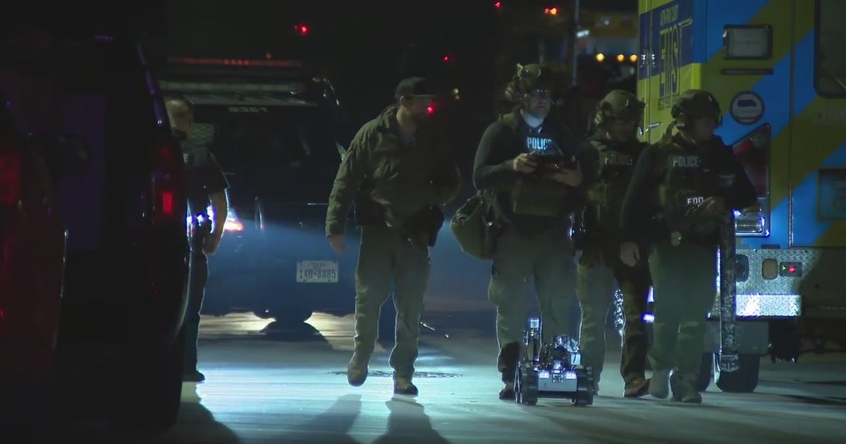 Austin police respond to SWAT situation in Northeast Austin | FOX 7 Austin