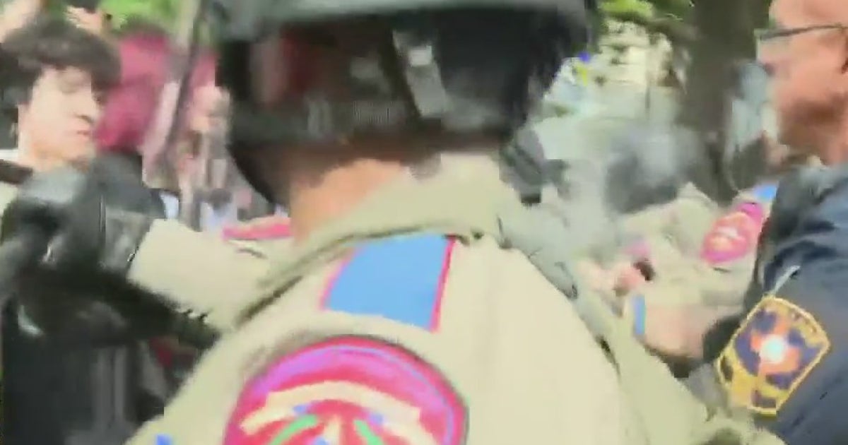 Texas DPS charges against photojournalist dropped after UT protest ...