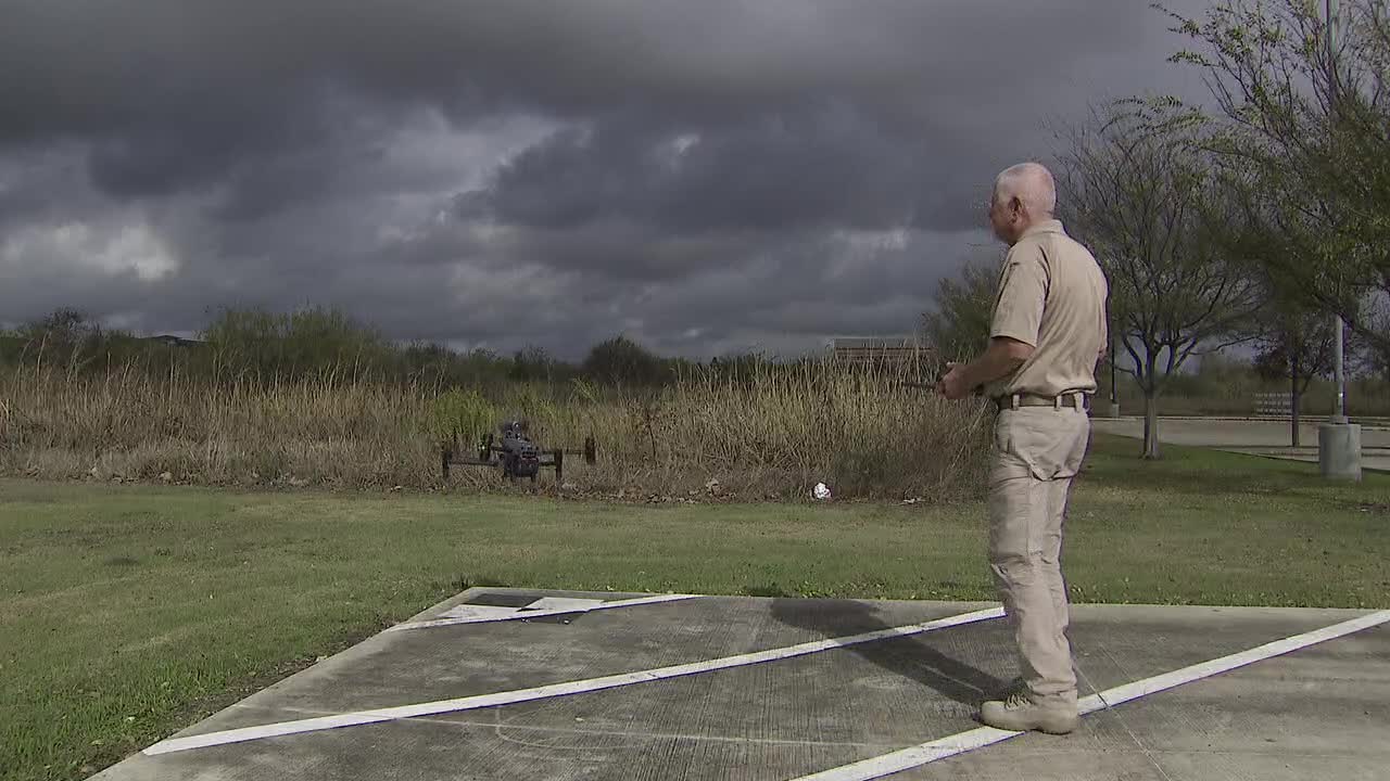 Texas drone expert believes government is behind mystery flights | FOX ...