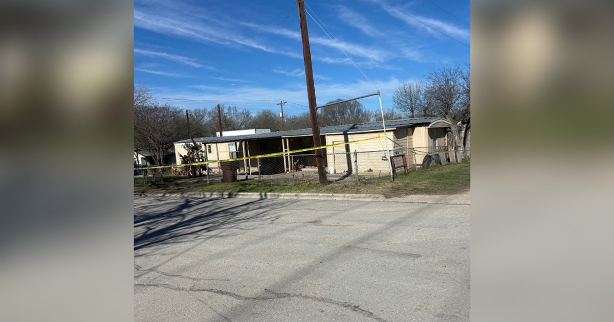 Lockhart officer-involved shooting: Suspect shot, injured by APD SWAT ...