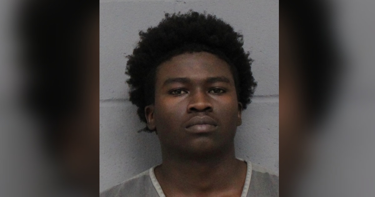 Austin crime: Man charged with murder is back in jail after bonding out ...
