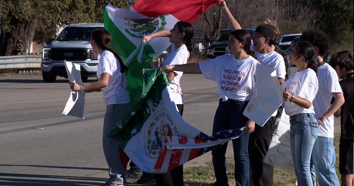 Glenn HS students in Leander stage walkout to protest ICE entering ...