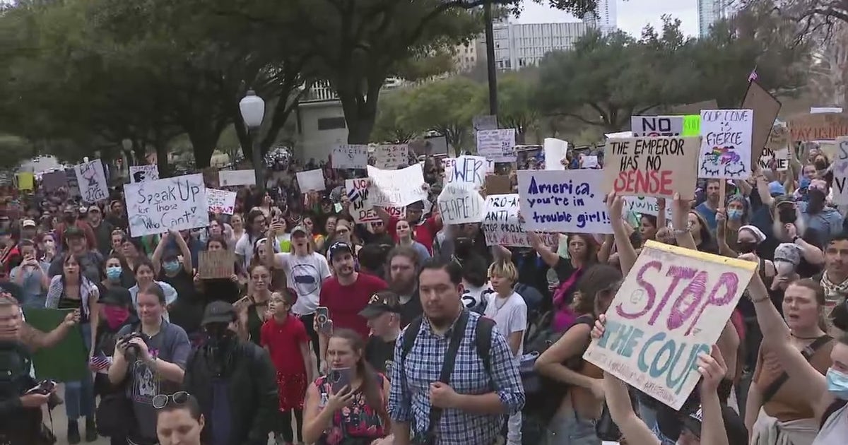 Austin anti-Trump protest: Hundreds gather at Capitol | FOX 7 Austin