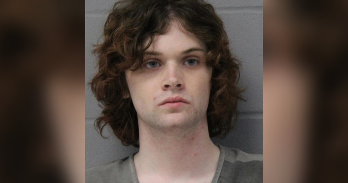 Man facing multiple felonies for AI-generated illicit images of ...