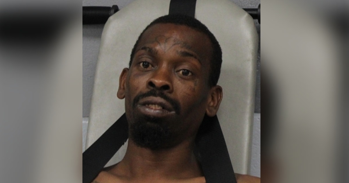 Man slashes woman's wrist at bus station, threatens to kill CapMetro ...