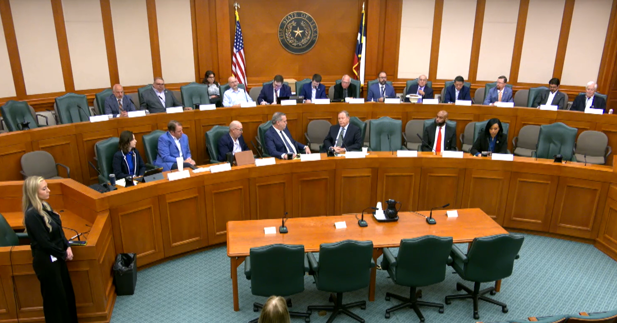 Texas House committee advances redrawn congressional map | FOX 7 Austin