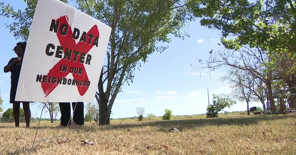 Taylor residents fight sale of property to tech developer | FOX 7 Austin