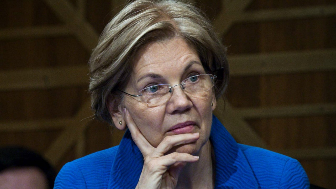 Elizabeth Warren is first Democrat to form 2020 exploratory committee ...