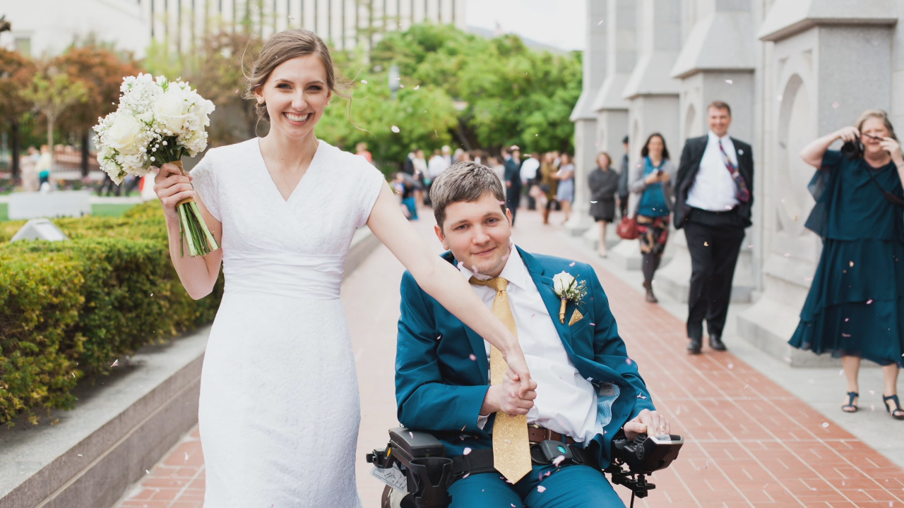 Young Minnesota couple perseveres with love in midst of brain injury ...