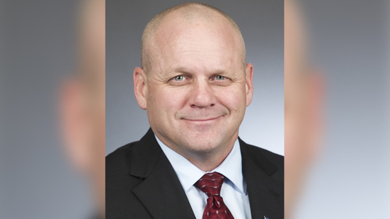 Minnesota Lawmaker Arrested After Drunken Night In St Paul Police Say