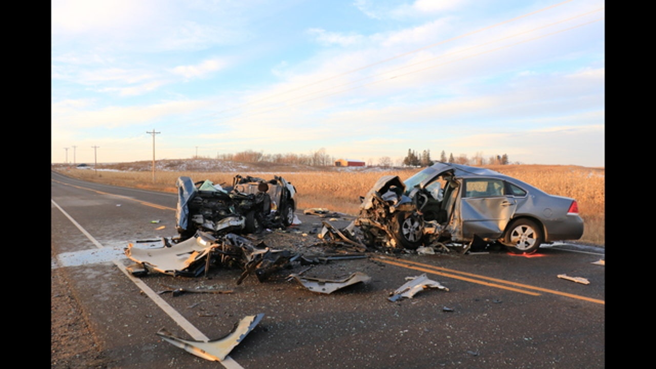 1 dead, 1 severely injured in head-on crash in northwestern Wisconsin ...
