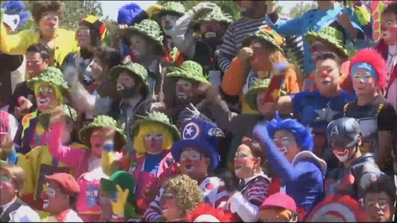 Crying Inside Creepy Craze No Joke For Real Clowns