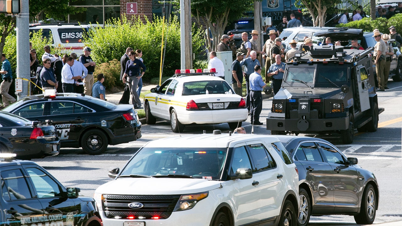 Capital Gazette Shooting 5 Dead After Gunman Opens Fire In Annapolis
