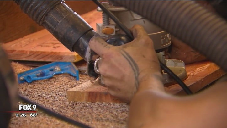 Jeff Passolt surprises Kelcey Carlson with a gift for her new cabin ...