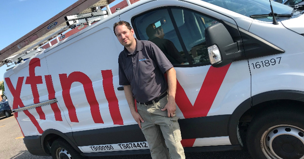 Comcast worker makes a wrong turn, saves people from burning building ...