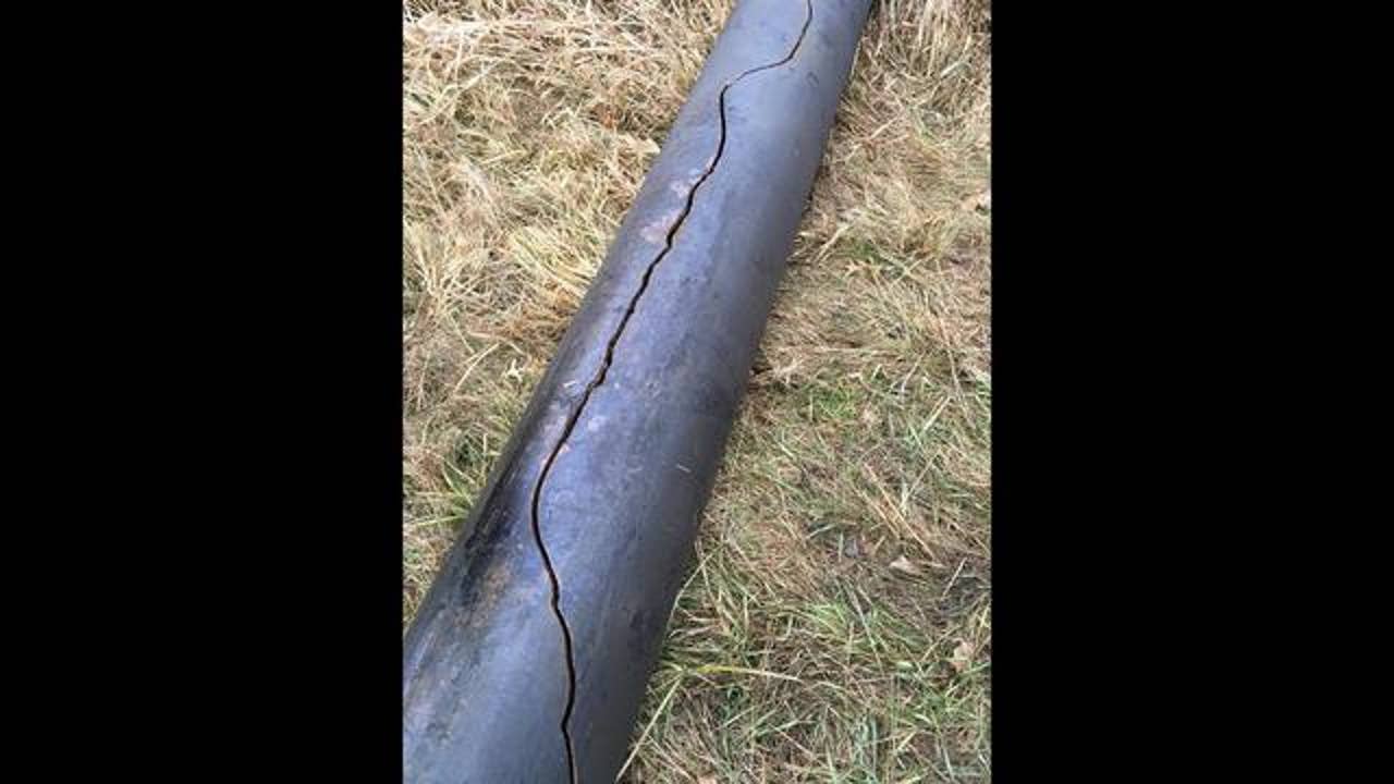 Crews remove cracked water main that closed I-694