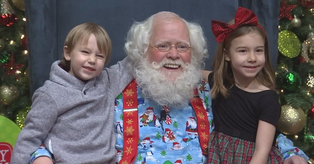 Santa Claus arrives at Mall of America | FOX 9 Minneapolis-St. Paul