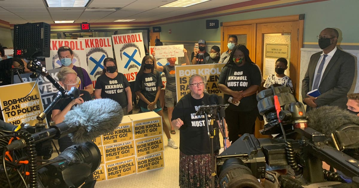 Rally calls for Bob Kroll to resign as Minneapolis police union ...