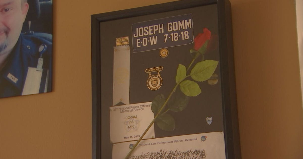 Corrections officer Joseph Gomm's family impatiently awaits settlement ...