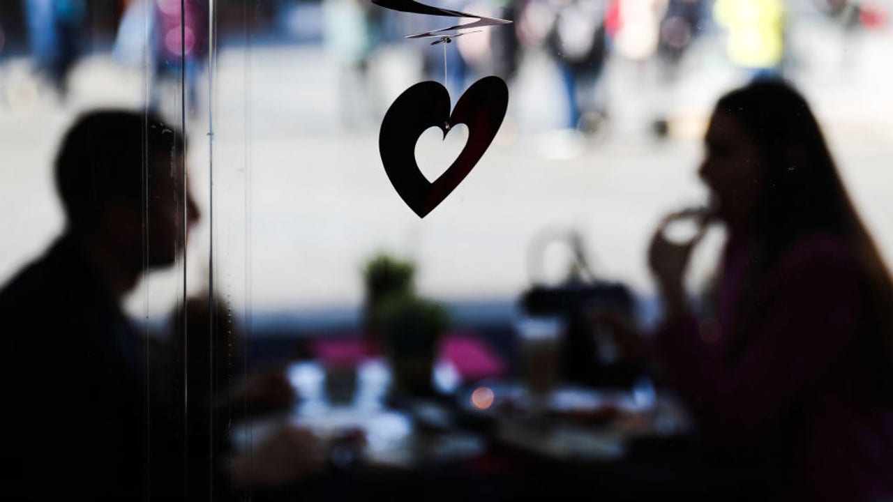 22% of millennials have gone into debt from dating amid inflation ...