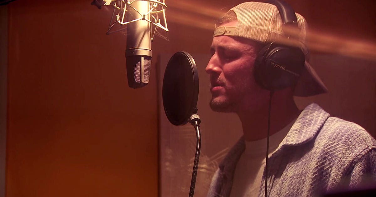 Former Vikings WR turned singer Blake Proehl talks 'American Idol ...