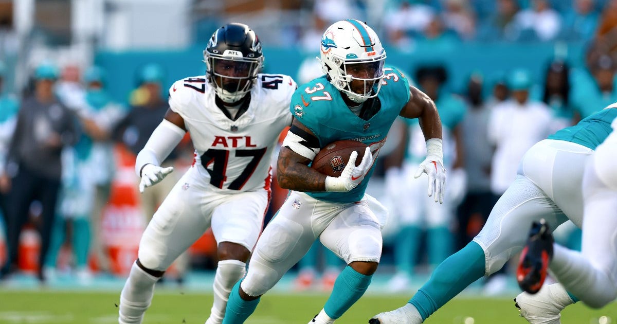 Vikings sign RB Myles Gaskin; waive WR Jalen Reagor; put Kene Nwangwu ...