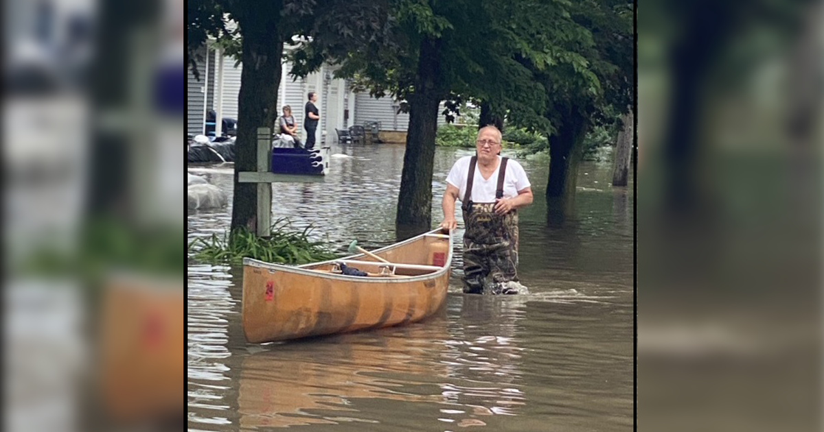 Waterville dentist uses canoe to keep his practice afloat during flood ...