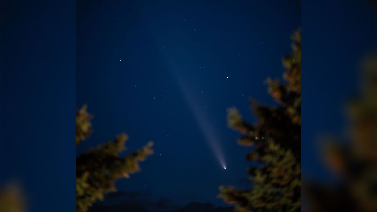 Rare comet lights up the sky, won't return for 80,000 years | FOX 7 Austin