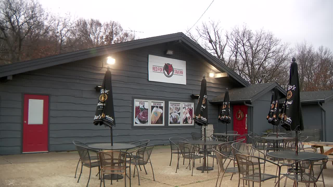 Restaurant employees zip-tied at gunpoint are 'Still in shock' | FOX 9 ...