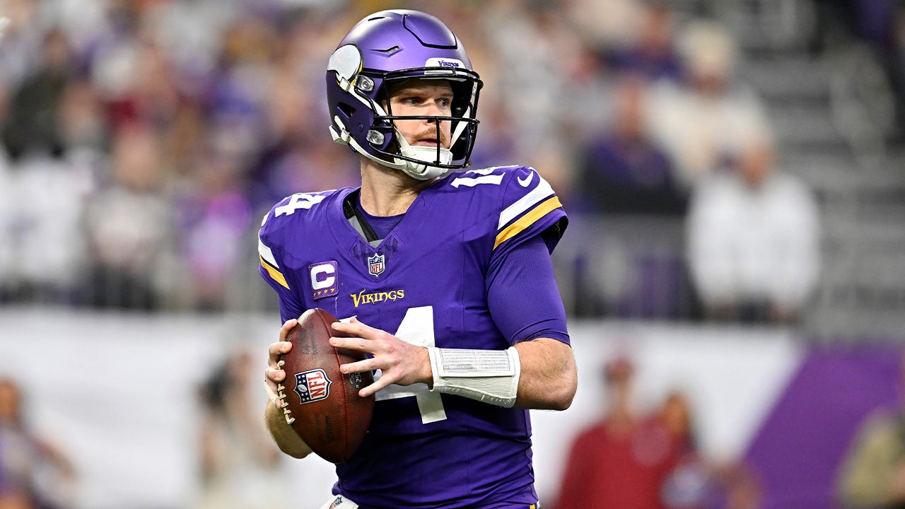 Sam Darnold leaving Vikings for $110 million deal with Seahawks | FOX 9 ...