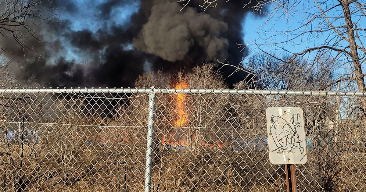 Crews battle large fire at Minneapolis encampment | FOX 9 Minneapolis ...