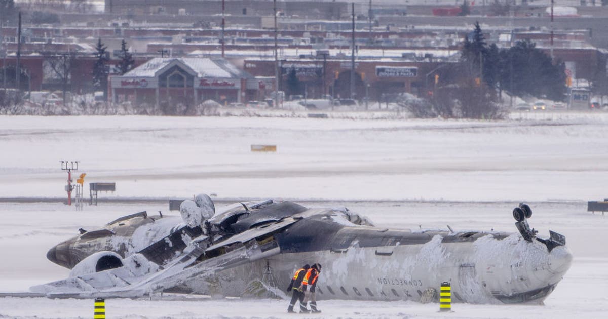 Delta plane crash: Passenger describes landing of flight 4819 in ...