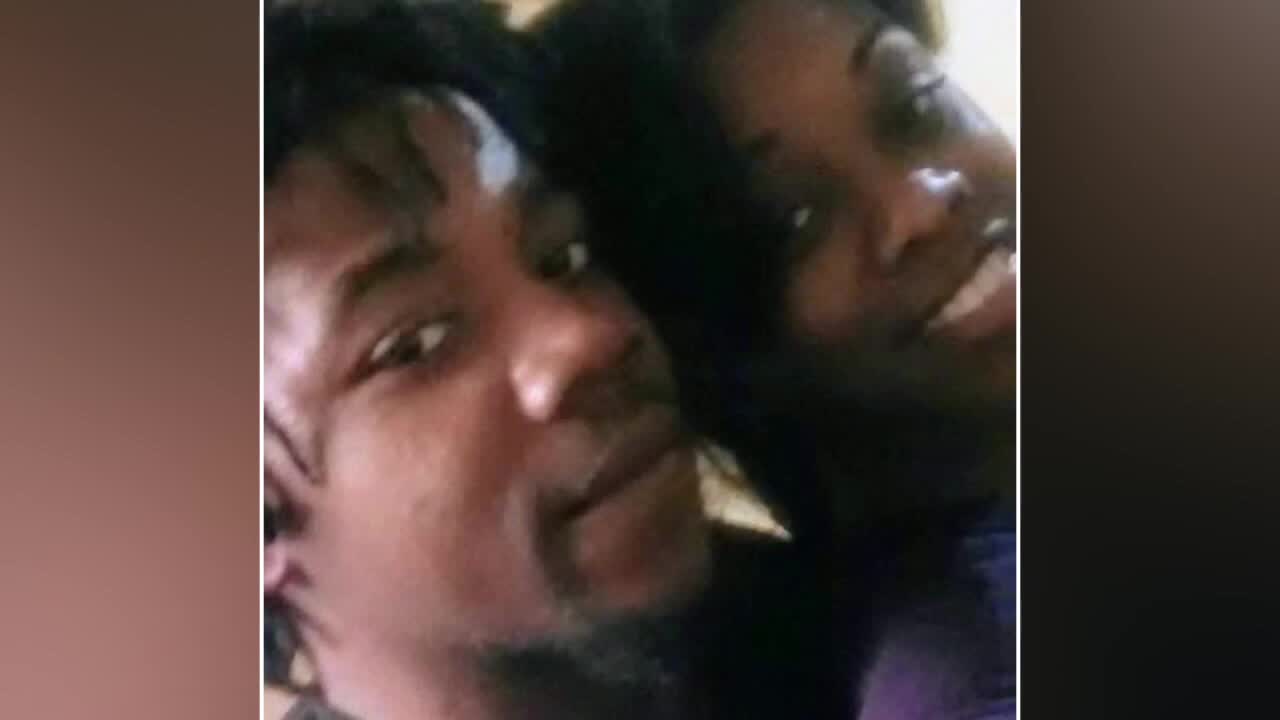 Jamar Clark’s family calls for case to be re-examined, 10 years after ...