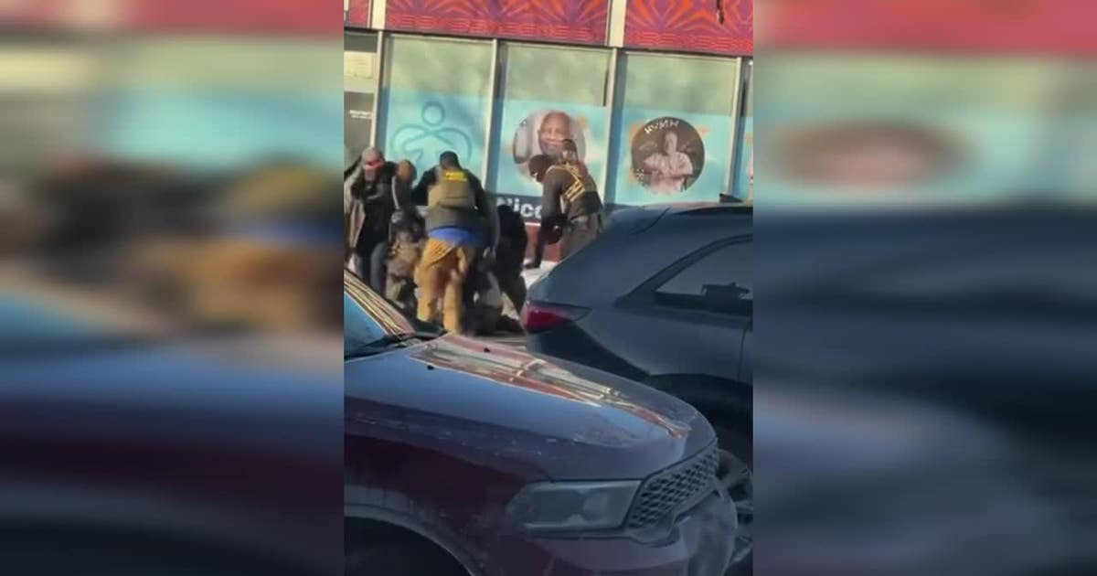Minneapolis shooting: Video shows Border Patrol agent fatally shoot man ...