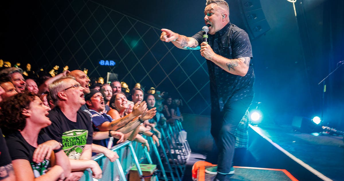 Dropkick Murphys set to play show at Alex Pretti memorial | FOX 9 ...