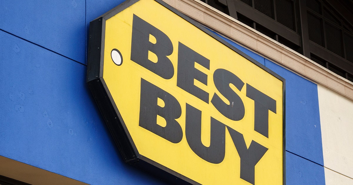 Best Buy hybrid employees moving to 4-day, in-office schedule at ...