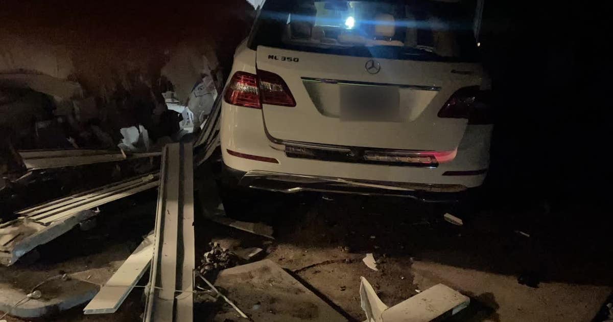 'I grabbed my son and ran': SUV crashes into Woodbury townhomes, causes ...