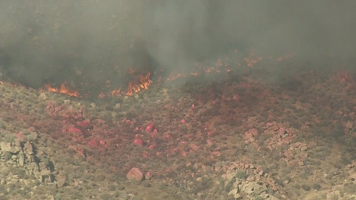 Brush fire burning in Lake Elsinore | FOX 11 Los Angeles