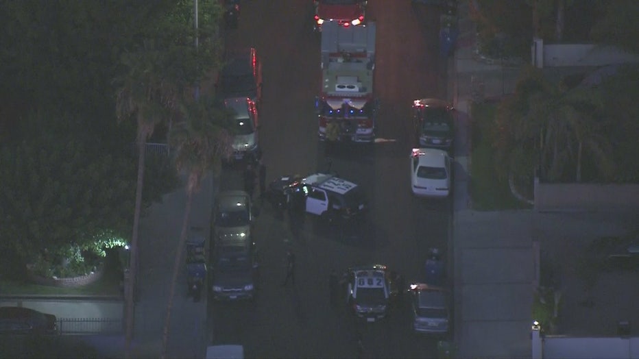 Lapd Investigating Murder Suicide In North Hollywood 2 Year Old Found