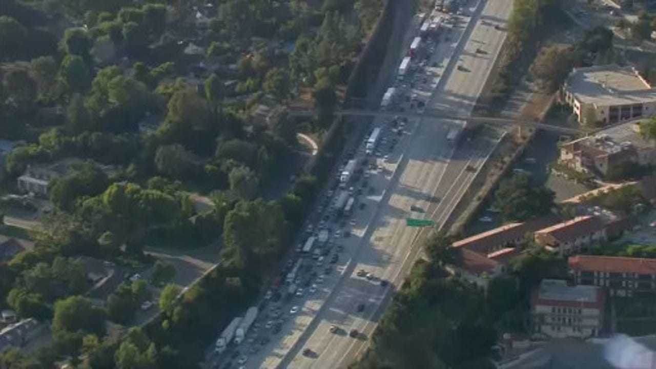 Big Rig Carrying Crane Overturns Closing All Eb Lanes On 210 Freeway
