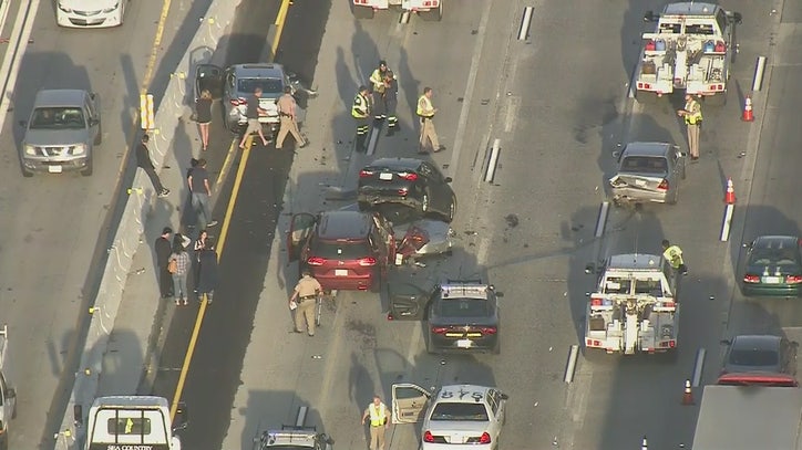 No injuries reported in seven-vehicle pile-up on 5 Freeway | FOX 11 Los ...