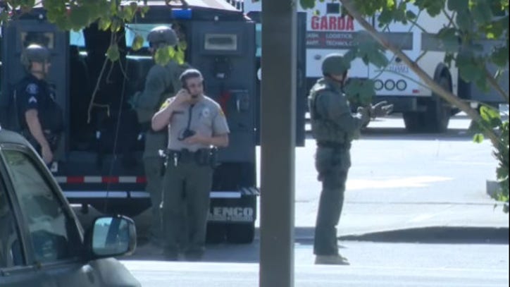 Police Break Up Armored Truck Robbery In South Gate 2 Suspects