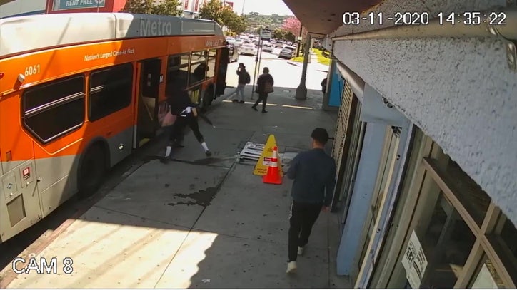 Vicious assault after man exits bus caught on camera | FOX 11 Los Angeles