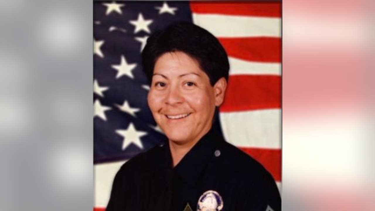 LAPD sergeant dies from complications of COVID-19 | FOX 11 Los Angeles LAPD sergeant dies from complications of COVID-19 | FOX 11 Los Angeles